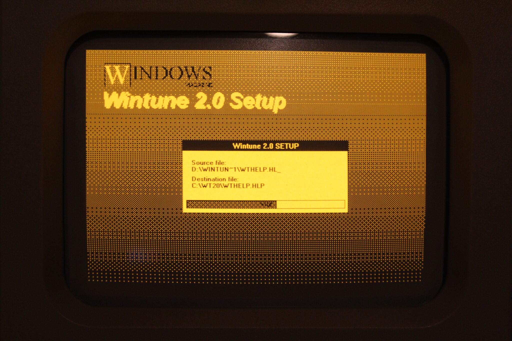 A CRT inside your PC: STS Tecom amber monitor showcase - United & Co