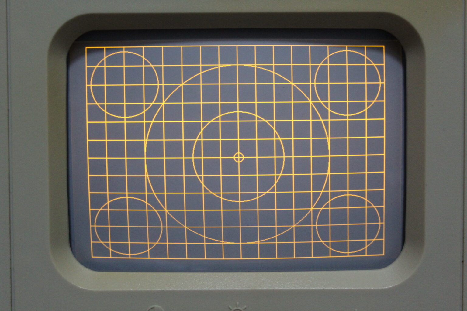 A CRT inside your PC: STS Tecom amber monitor showcase - United & Co